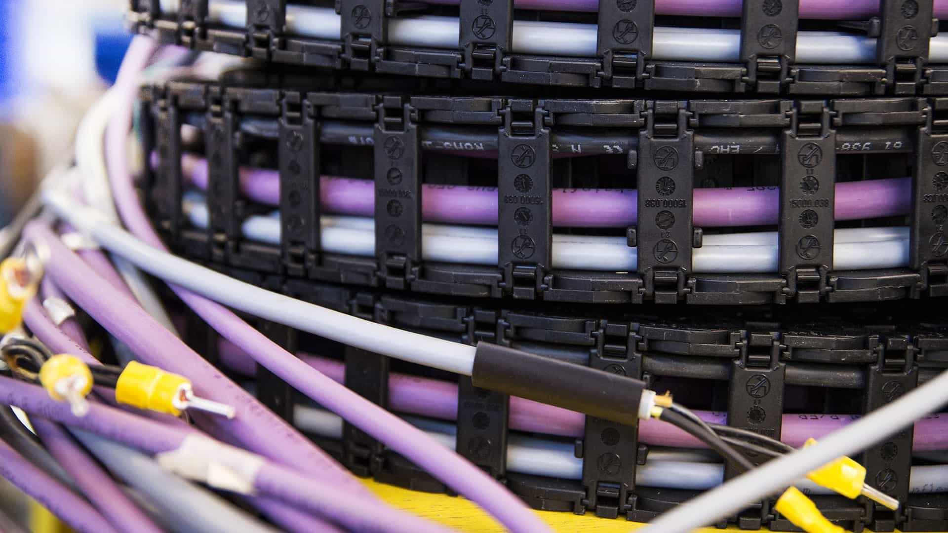 Galmar Bologna azienda specializzata in cablaggi elettronici